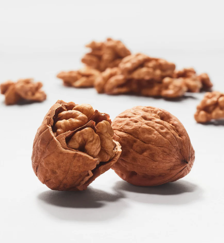 Doctors Reveal: Eating Walnuts Can Transform Your Health